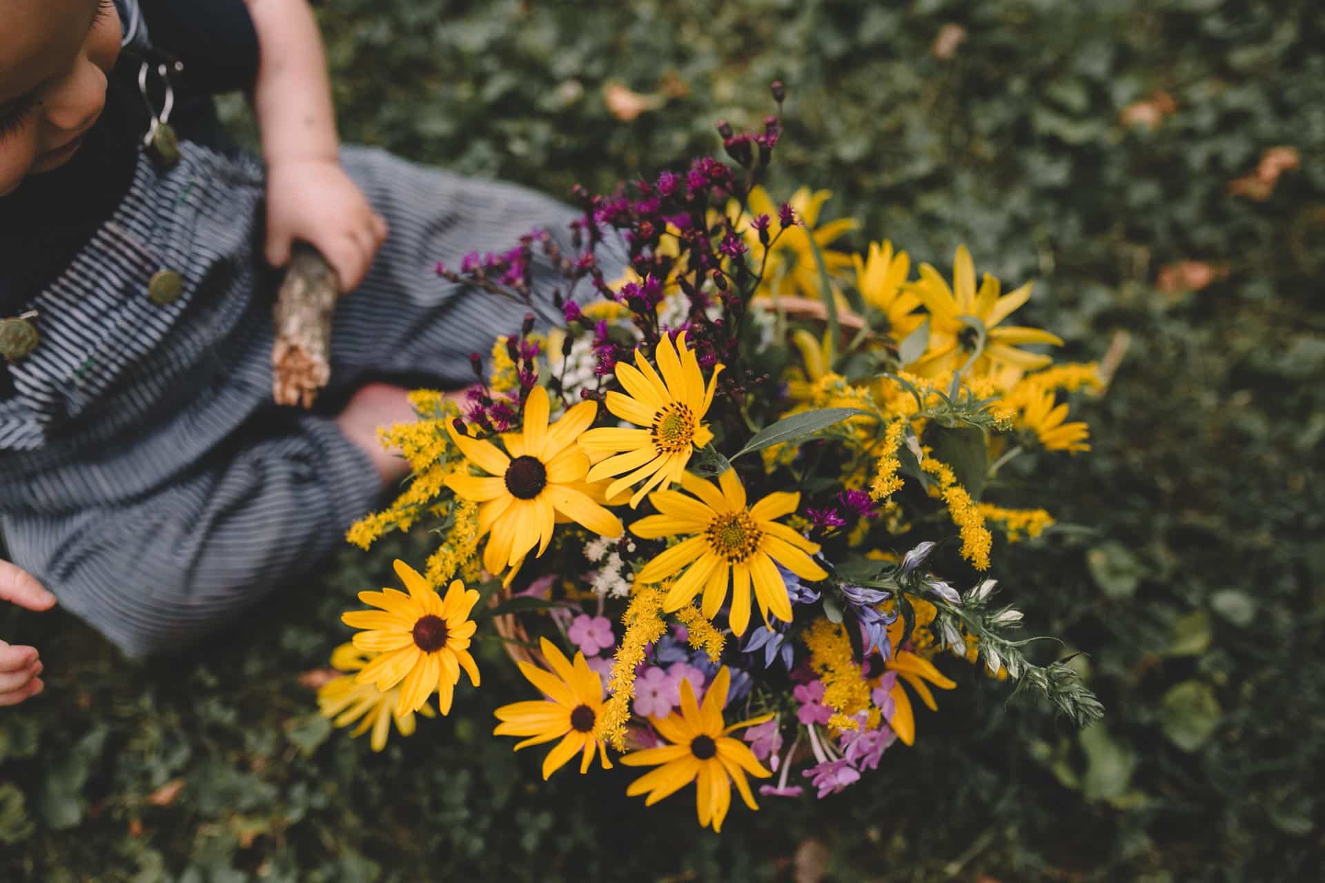 Developing fine motor skills through outdoor play